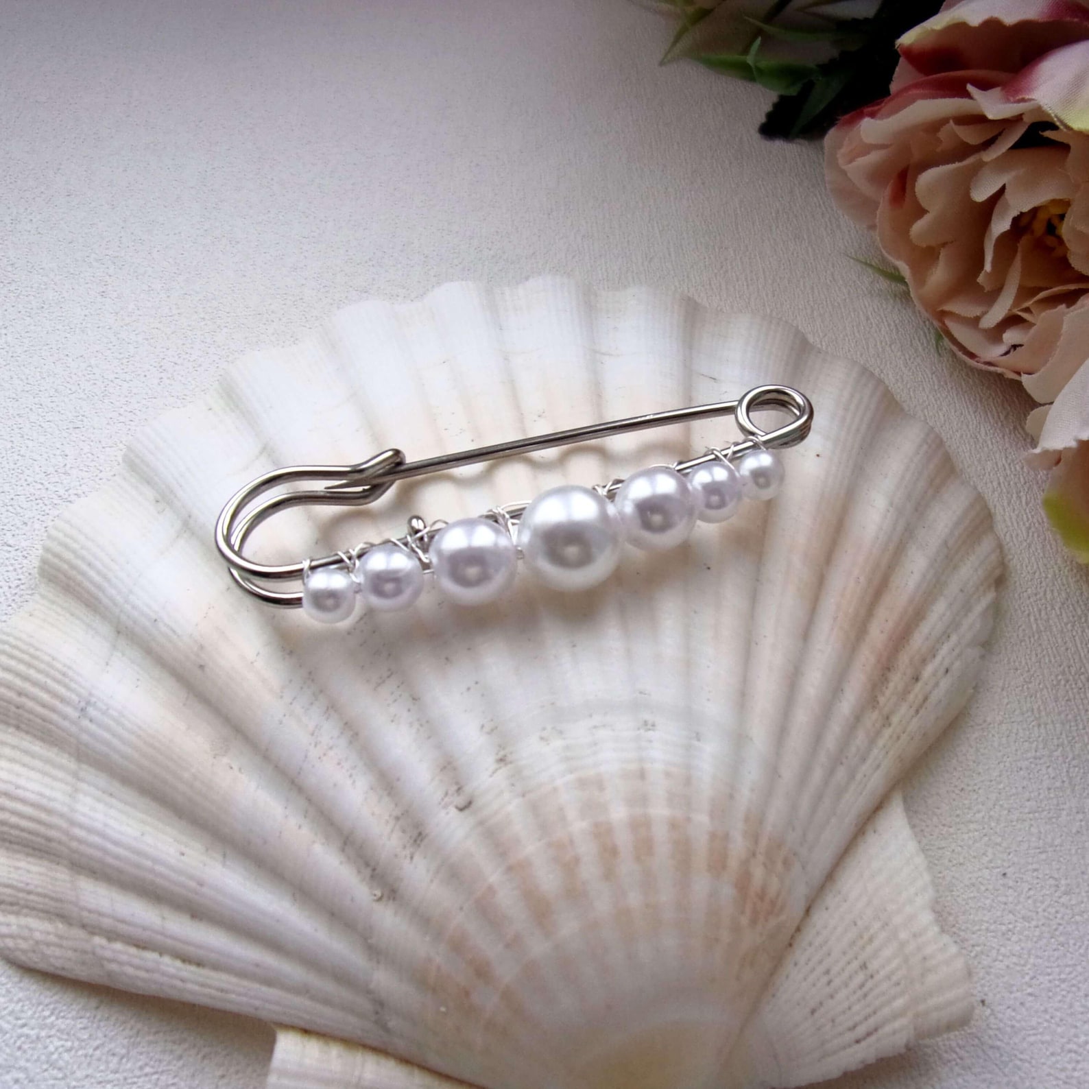 Bustle Pin, Pearl Wedding Dress Train Pin, Bridal Dress Train Clip ...