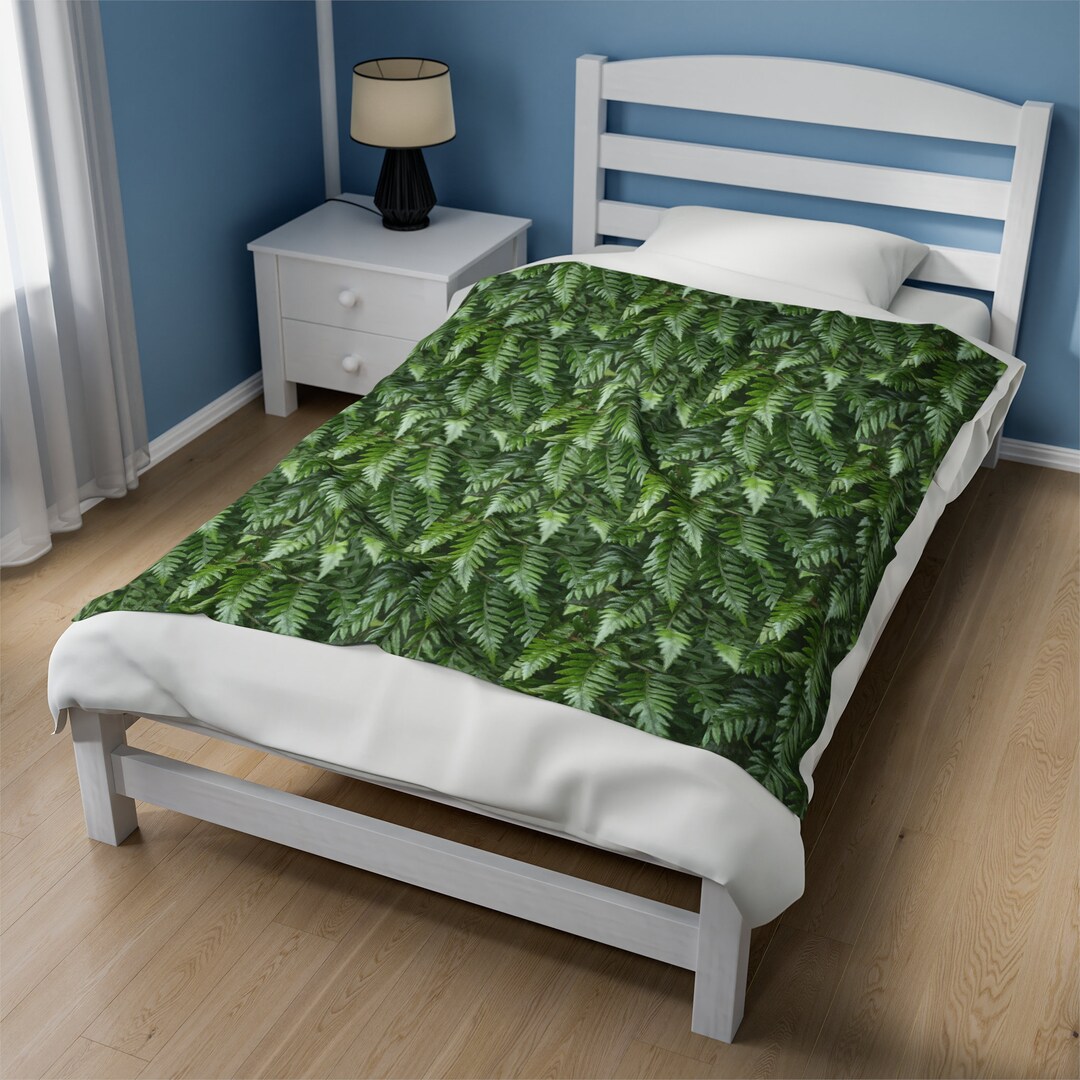 Green Ferns Velveteen Plush Throw Blanket, Colorful Bedding, Couch ...