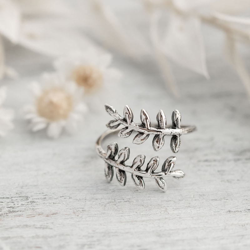 Leaf and Vine Ring - Etsy
