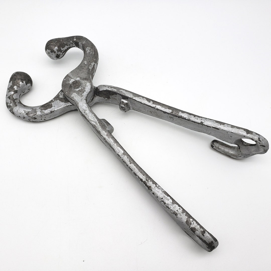 Vintage Bull Nose Lead Pliers Farm Tool Cattle Livestock Silver Painted ...