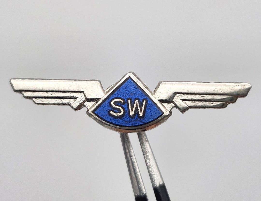 Vintage SW Wings Lapel Pin 1" Pilot or Airlines Silver Metal Blue ...