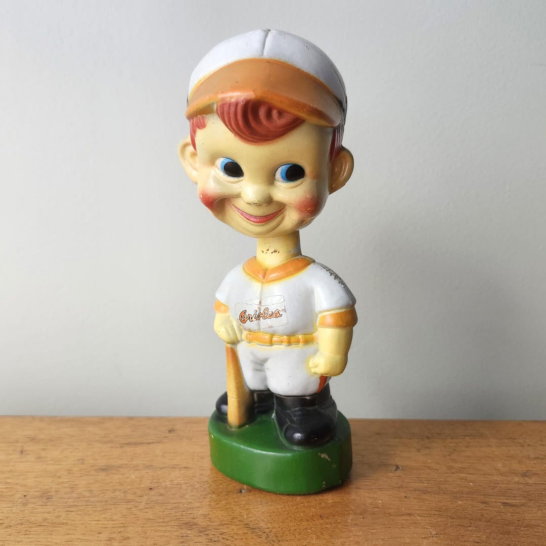 Vintage Orioles Baseball Player Bobblehead Nodder Plastic Figure Hong ...
