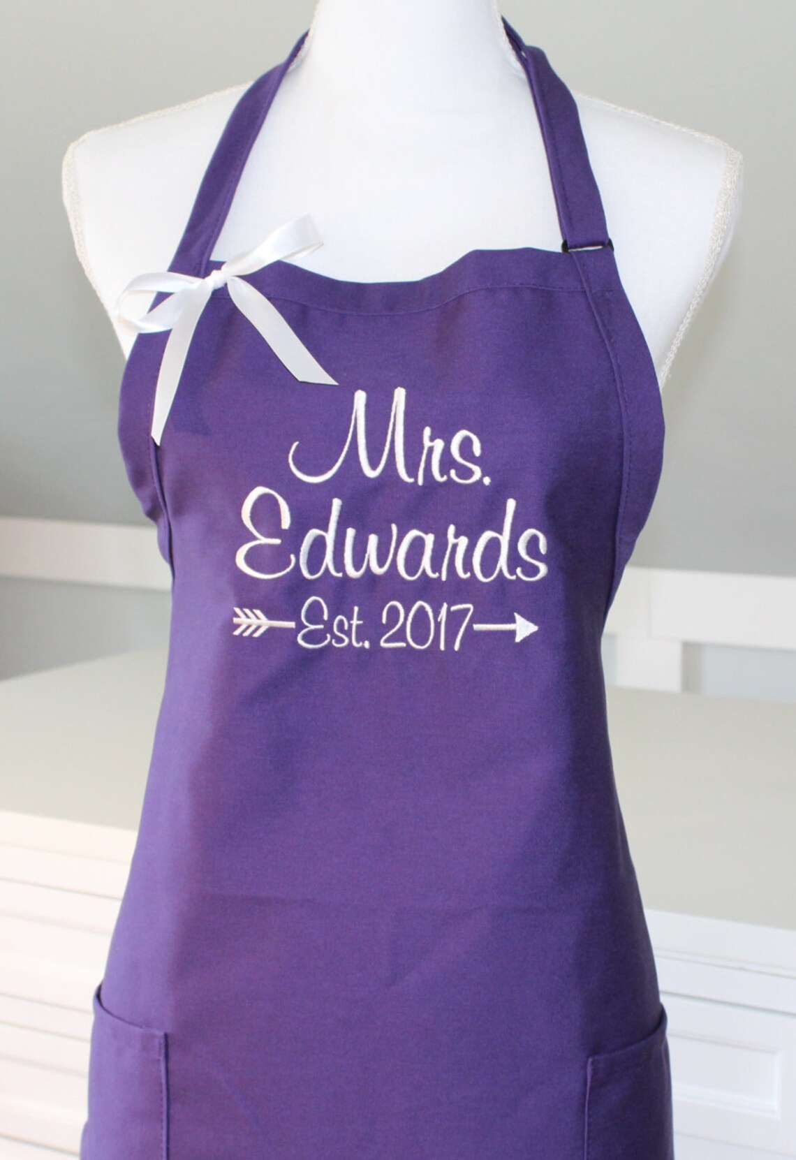Mrs Apron in GIRLY Font With EST Date in Arrow With Bow - Etsy