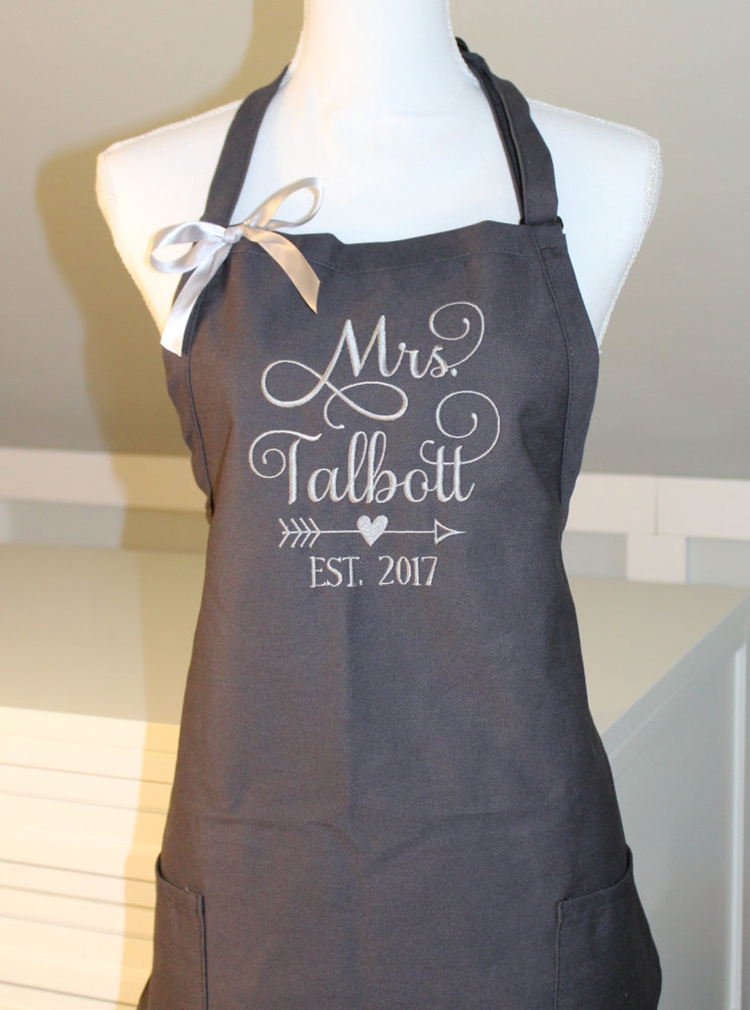 Mrs Apron in GRACE Font With Arrow With Heart With Bow - Bridal Shower ...