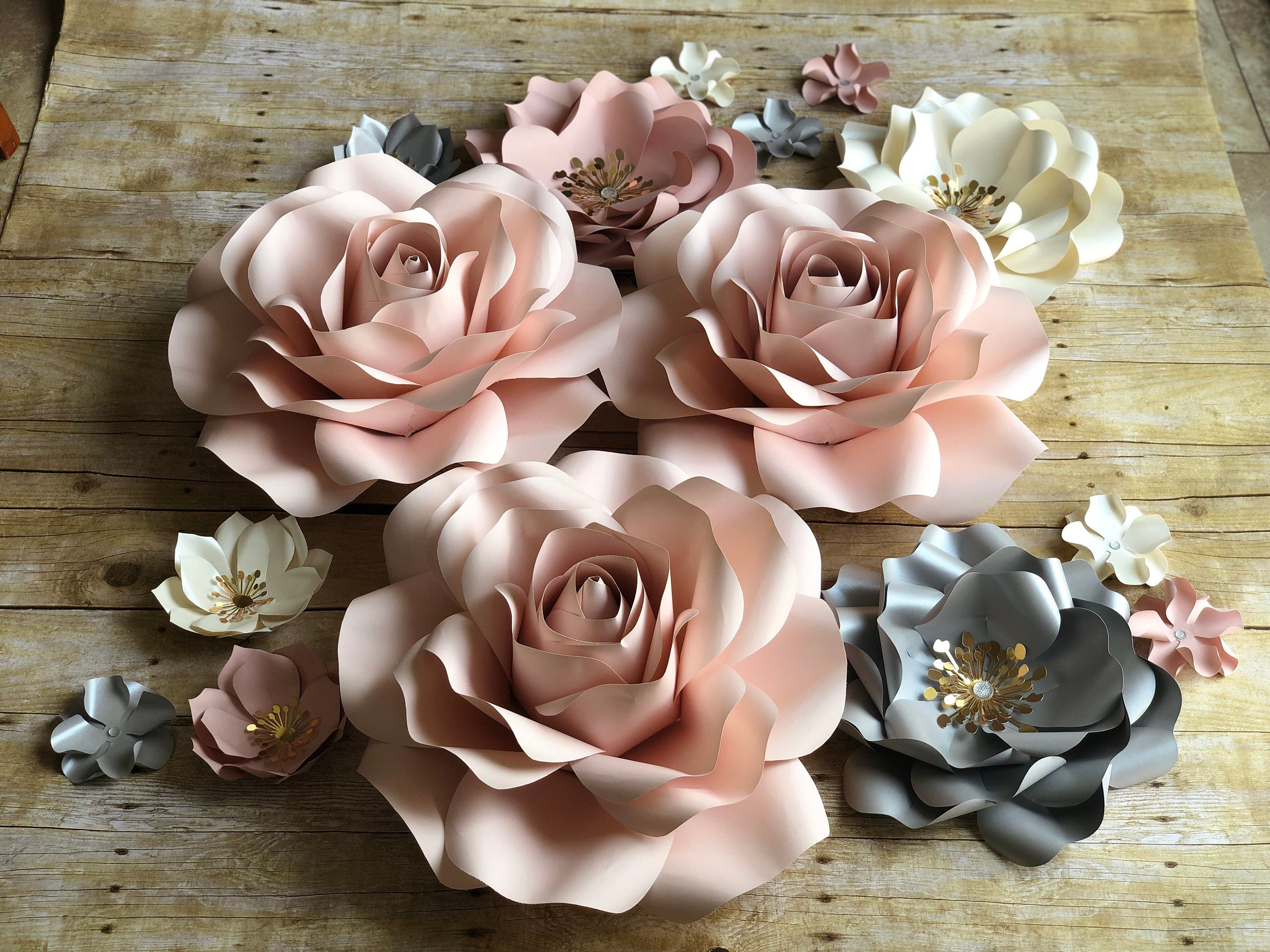 Paper Flower Backdrop Set of 16 Items - Etsy