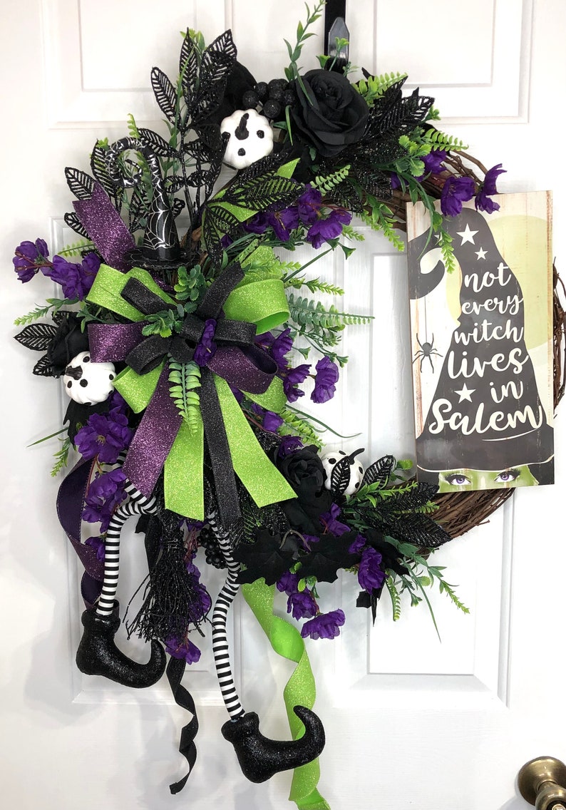 Witch Wreath for Halloween, Halloween Wreath With Witch, Witch Theme ...
