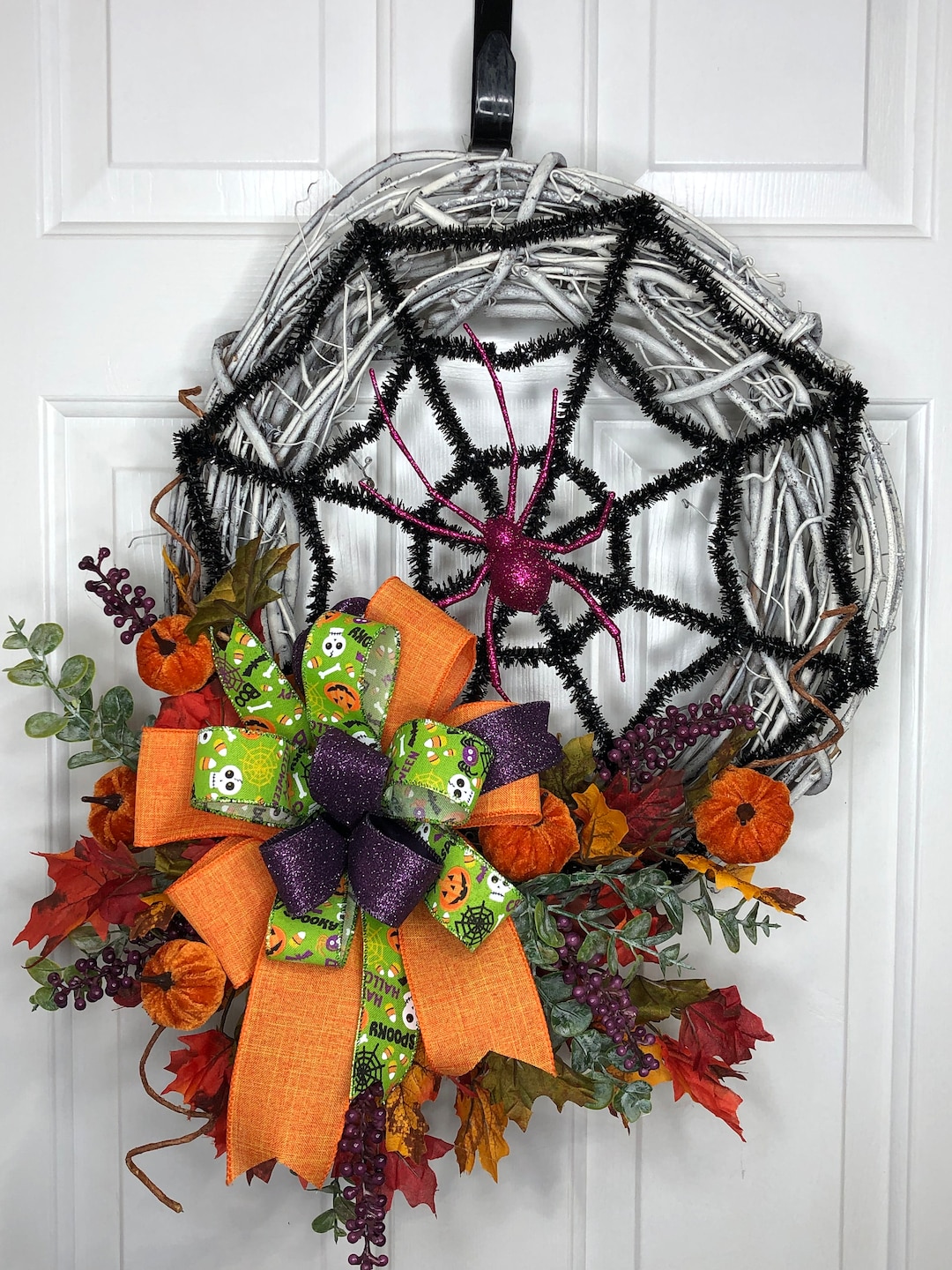 Halloween Grapevine Wreath With Spider Web, Spider Web Halloween Wreath ...