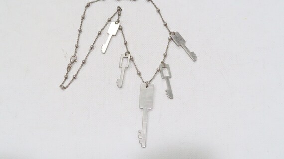 Unique 5 key sterling satellite chain necklace - Gem