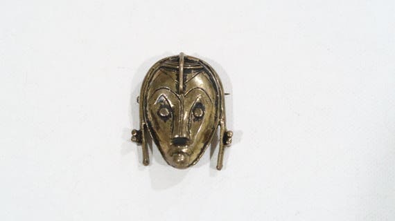 Unique sterling tribal/african mask brooch/pendant - Gem