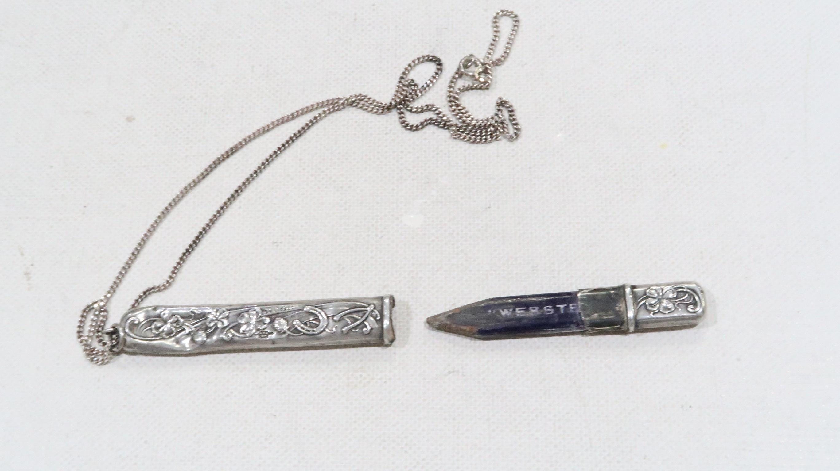 Stunning Victorian Art Nouveau Flowers, Horseshoe, Wishbone Pattern ...