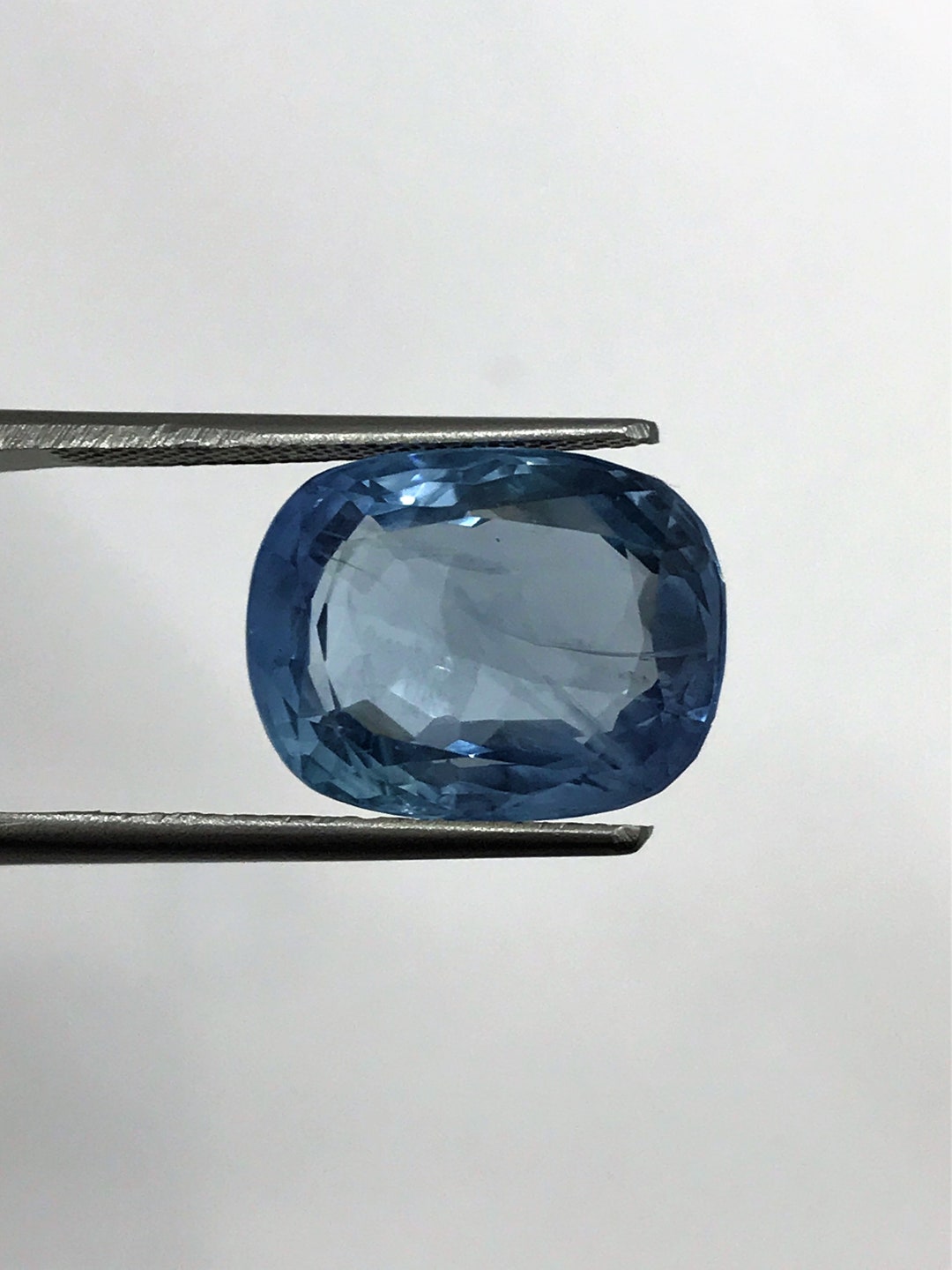 ZAFIRO AZUL NATURAL / 12.07 quilates Azul grisáceo Color Brillo ...