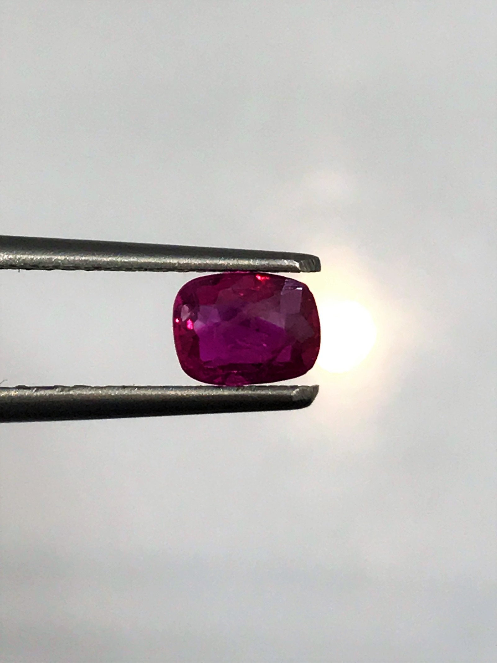 Natural BURMESE RUBY 0.55 Carats Traffic Light Red Color High Luster ...