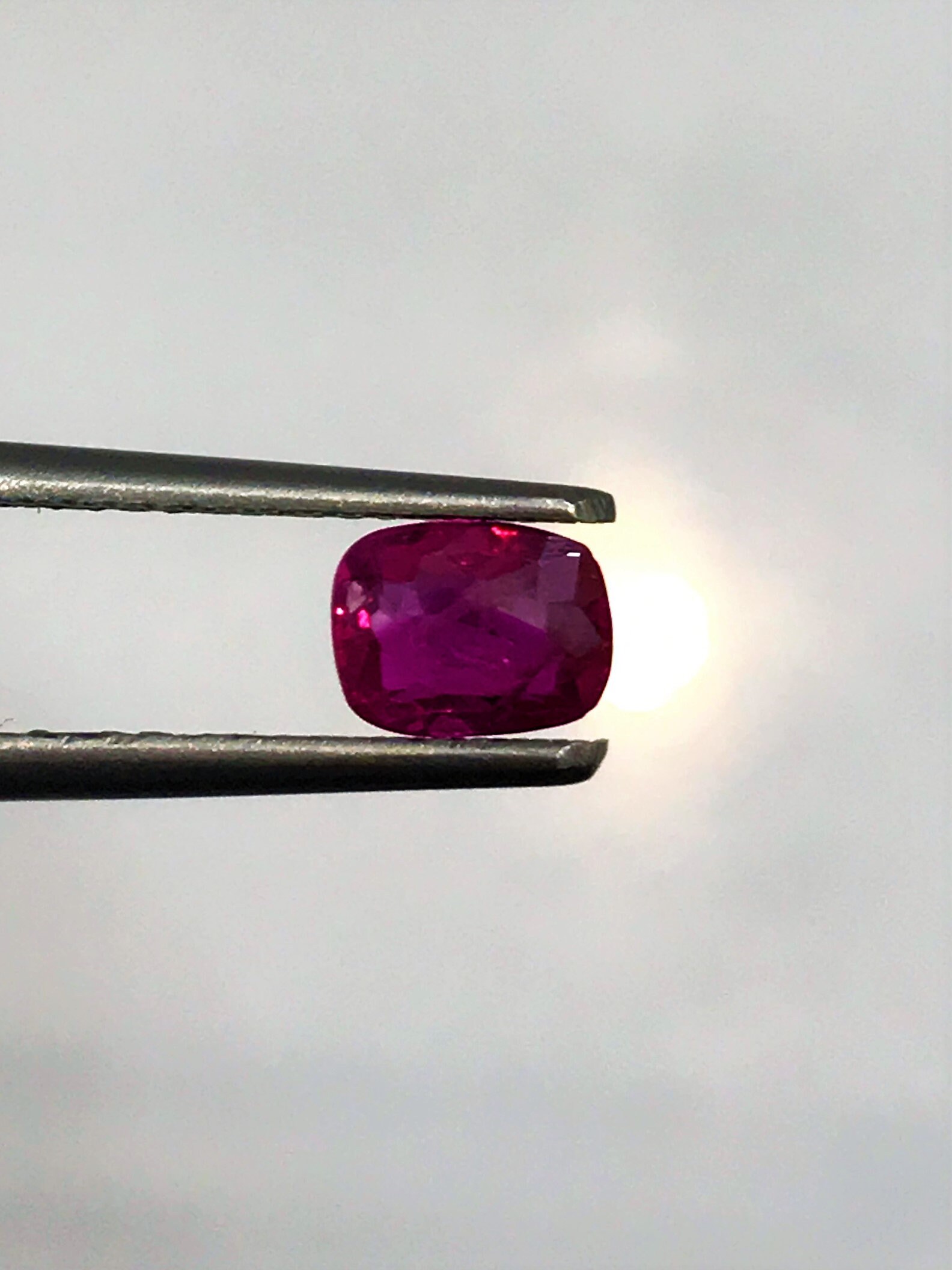 Natural BURMESE RUBY| 0.55 Carats Traffic Light Red Color High Luster ...