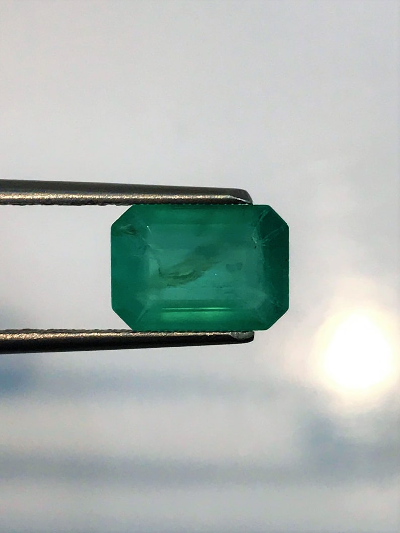 COLOMBIAN EMERALD 2.42 Carats Rich Dark Green Color High Luster AAA ...