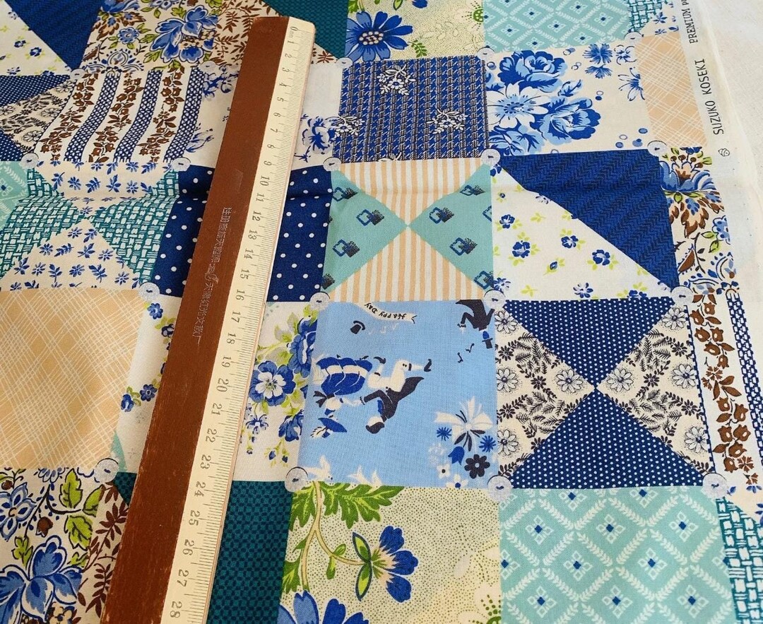 1377# Rare Find Blue Floral Pattern Cotton Fabric/ Classic Blue ...