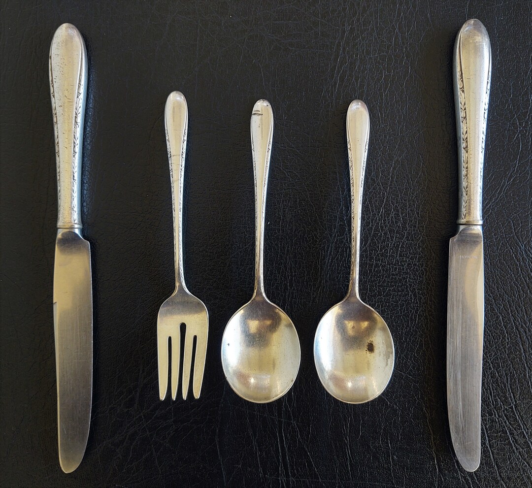 Gorham PAT. 1940 Silverplate Knives, Spoons & Fork Leaf Pattern - Etsy