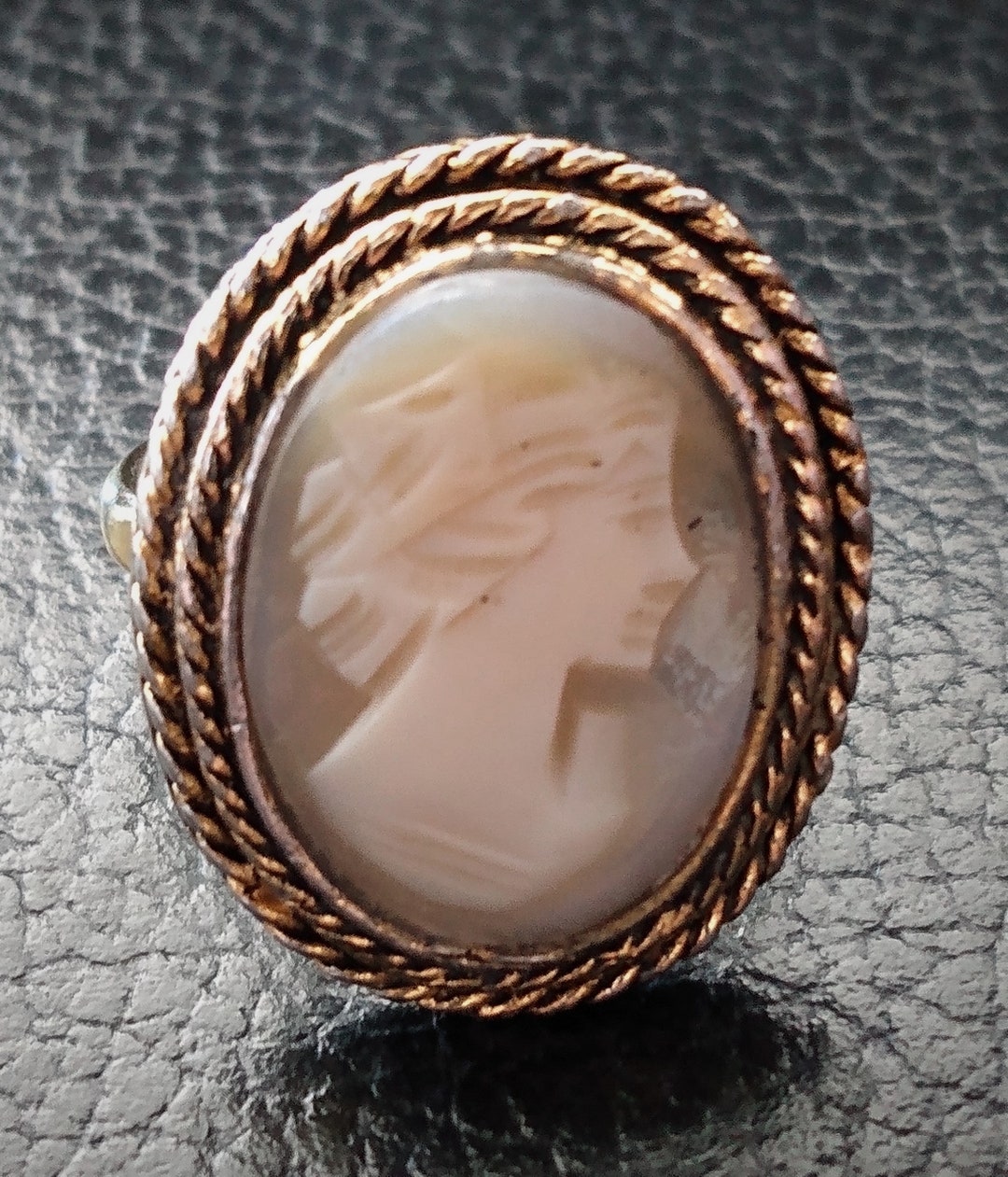 Mid-century Italian Cameo Ring - Etsy