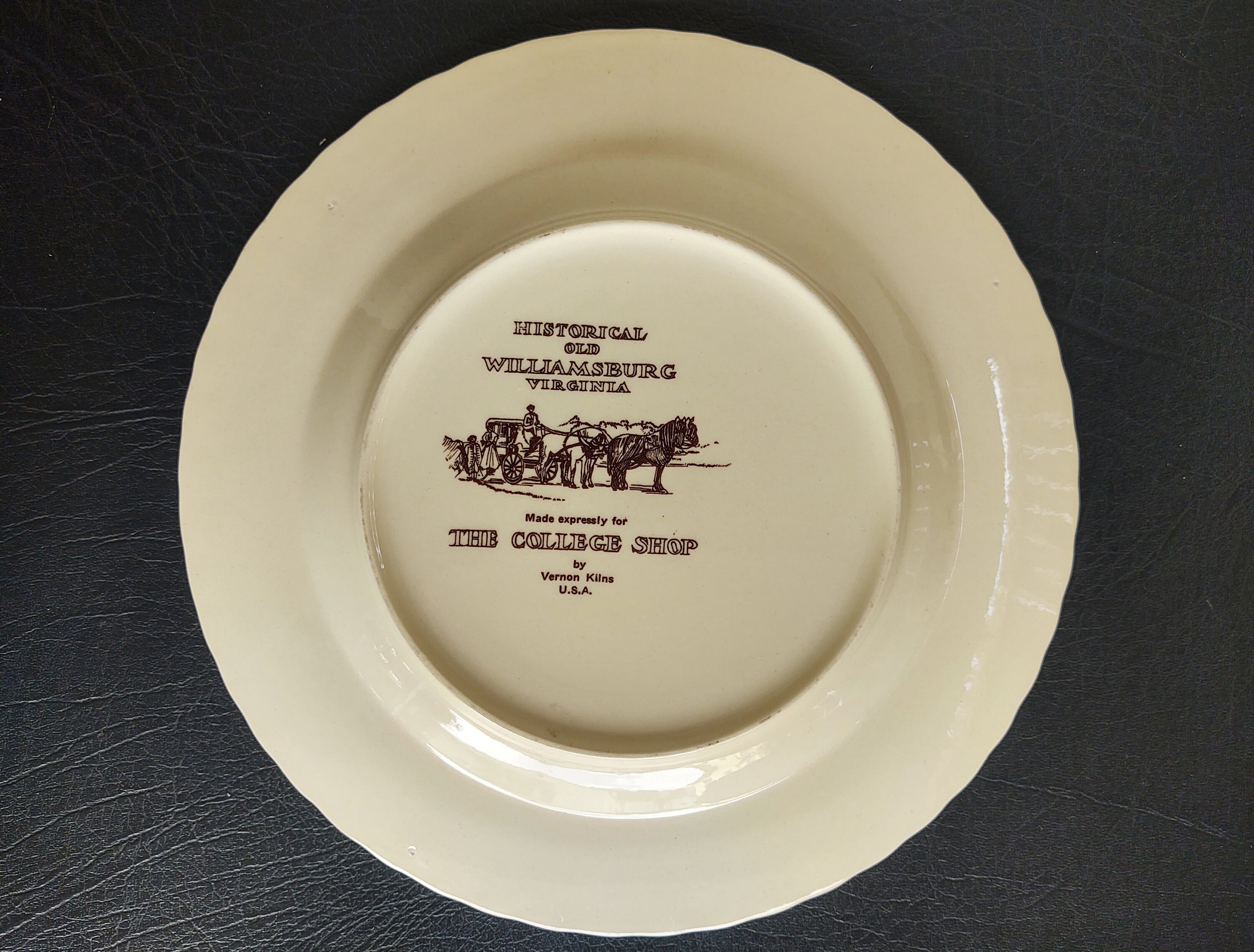 Williamsburg Virginia Colonial Plate by Vernon Kilns Los Angeles - Etsy