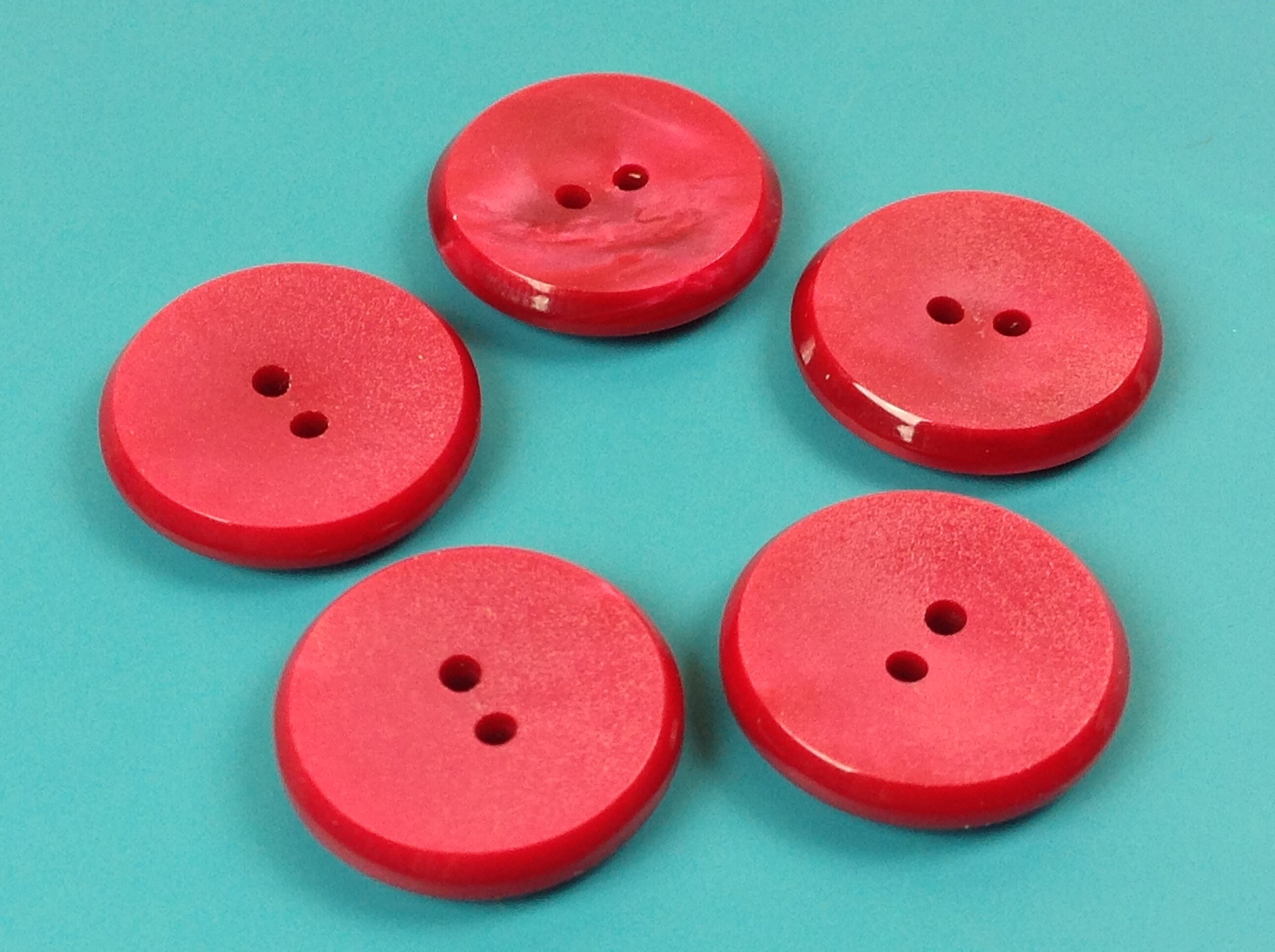 Memorabilia Collectibles 1950s Red plastic buttons etna.com.pe