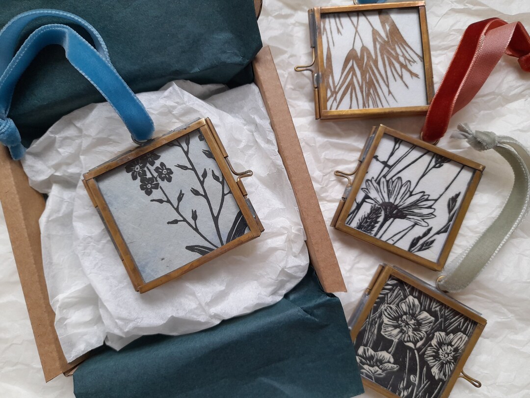 Mini Lino Prints Hanging Brass Frame. Forget-me-not Flowers. 5 X 5cm ...