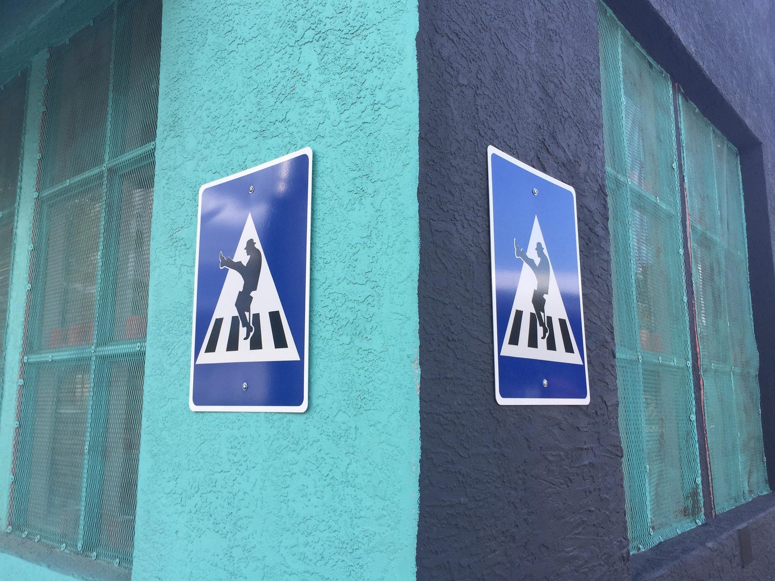 Silly Walking Sign - Monty Python Flying Circus Ministry of Silly Walks ...