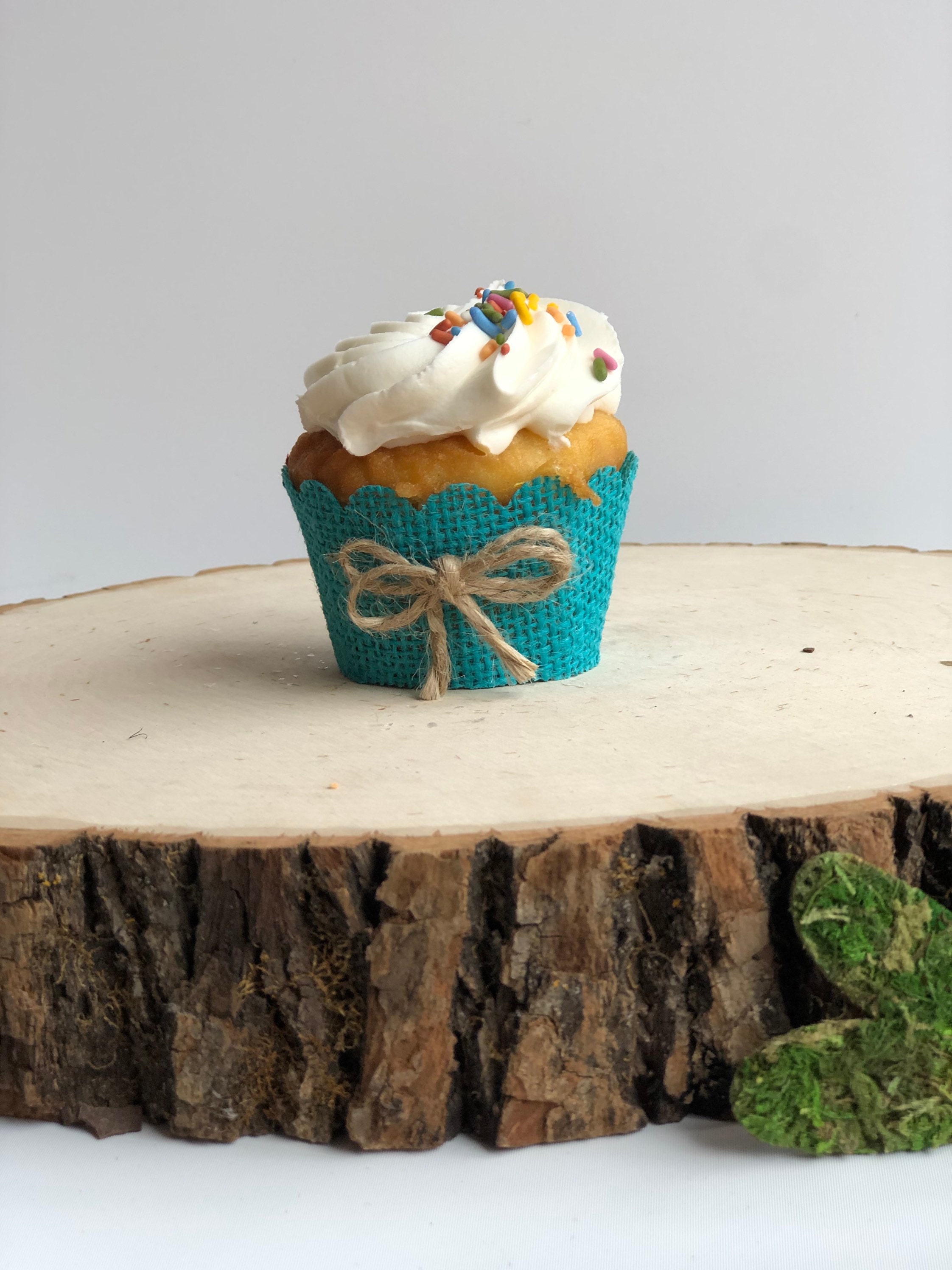 Real Burlap teal cupcake wrappers rustic cupcake wrappers - Etsy.de