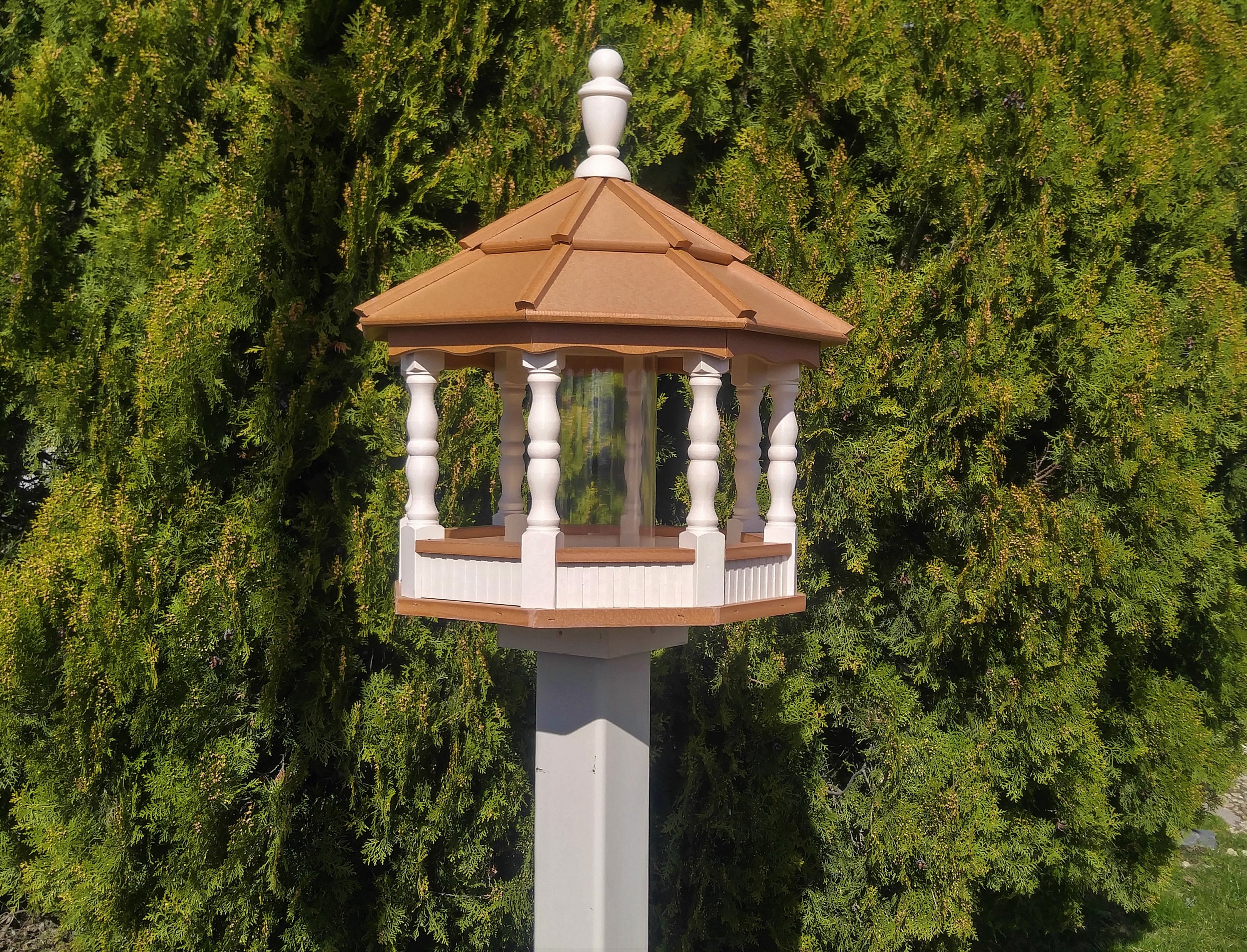 Amish Handmade Spindle Bird Feeder | Large 4-qt Capacity - Etsy