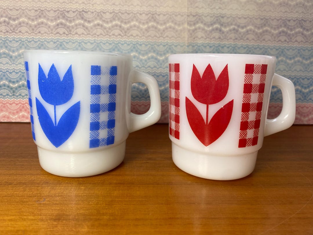 Termocrisa Tulip Mugs, White Milk Glass Mugs, Vintage Glass Coffee Cups ...