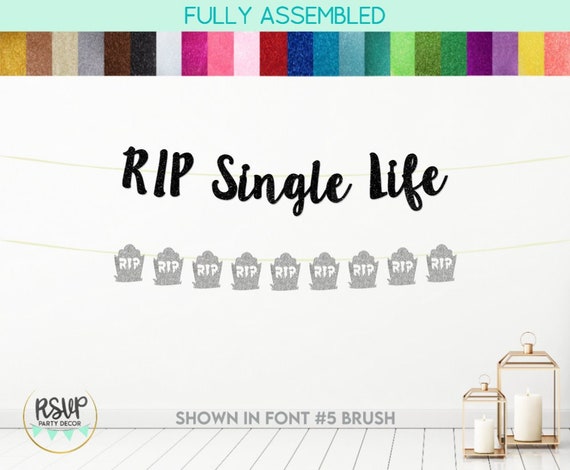 RIP Single Life Banner Tombstone Garland Halloween - Etsy