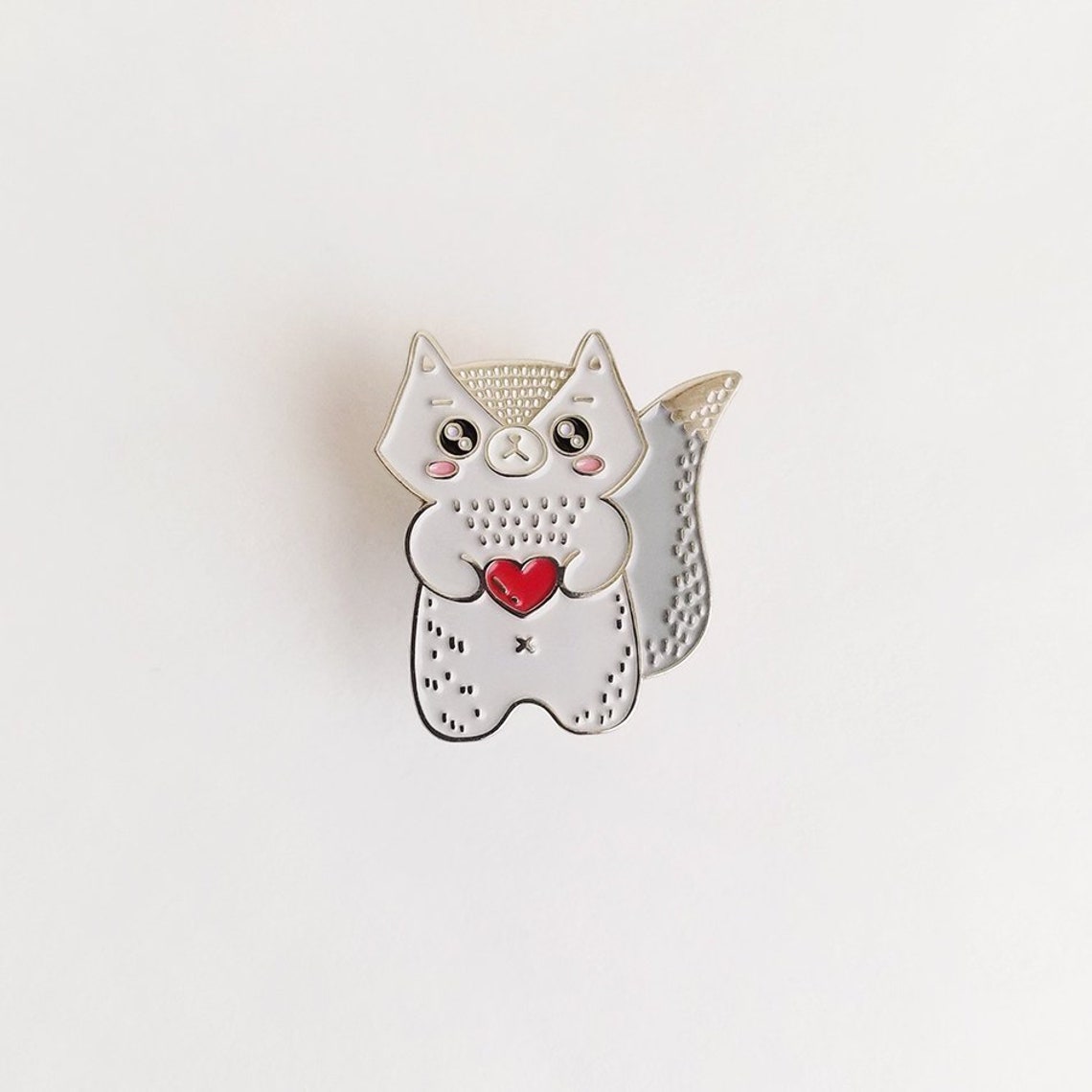 Wolf Enamel Pin - Etsy