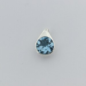 Genuine and Natural BLUE TOPAZ Round / Circle Pendant in Solid 925 ...