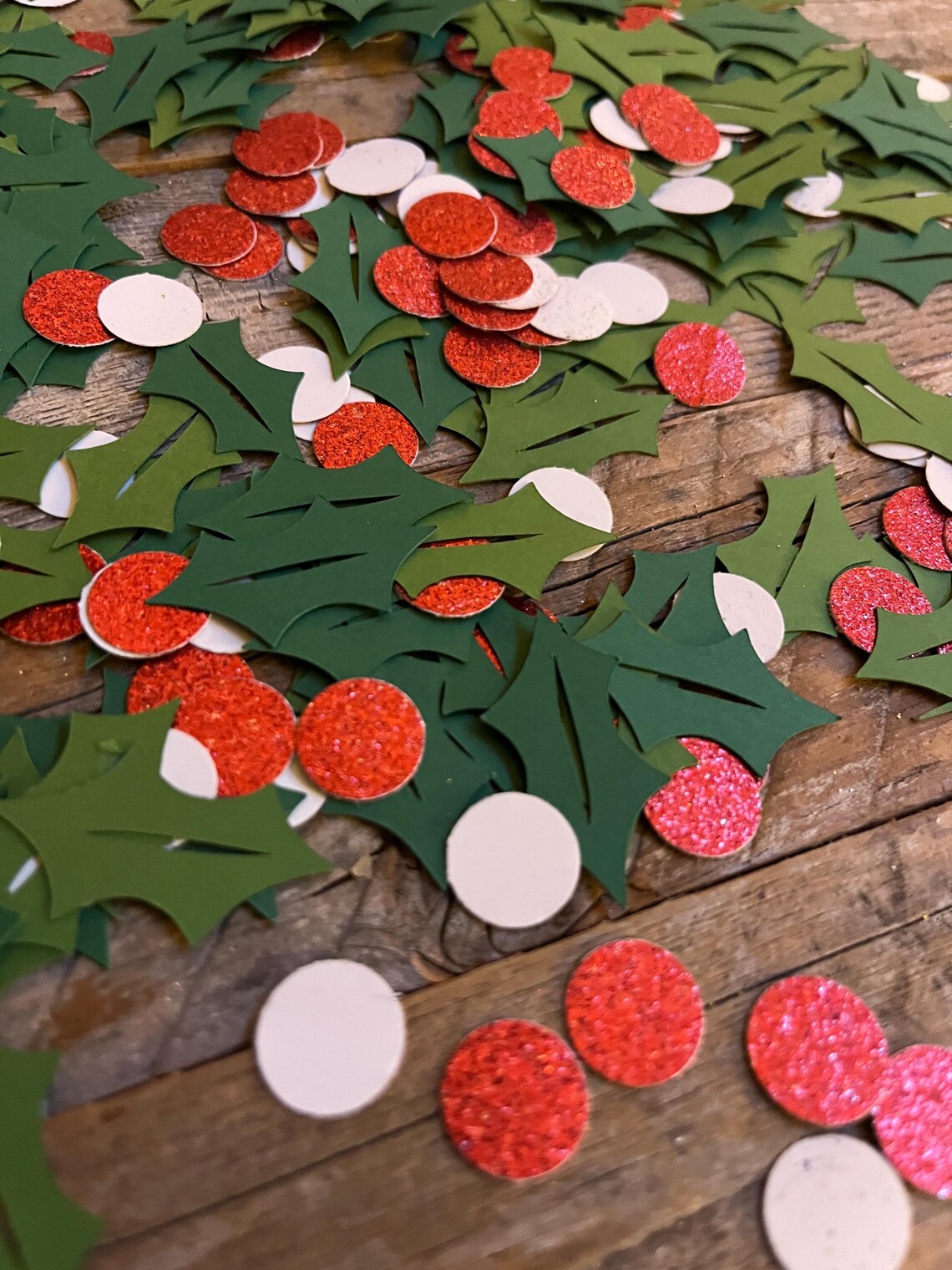 Holly and Berries Christmas Holiday Winter Table Scatter Confetti ...