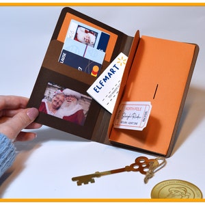 Santa's Lost Wallet Svg File for Cricut, Silhouette and Print Santa ...