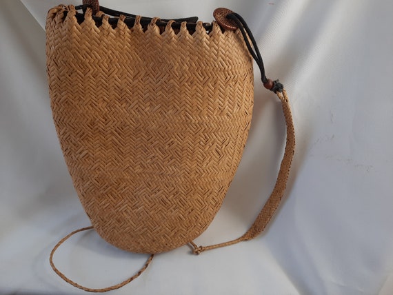 Rattan backpack from Borneo, rattan shoulder bag, raf… - Gem