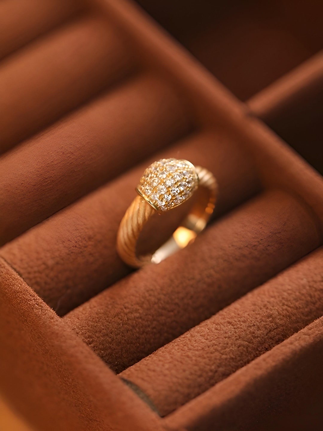 Amalfi Chic 18k Gold Ring, Art Deco Ring, Voyage Ring, Travel-ready ...