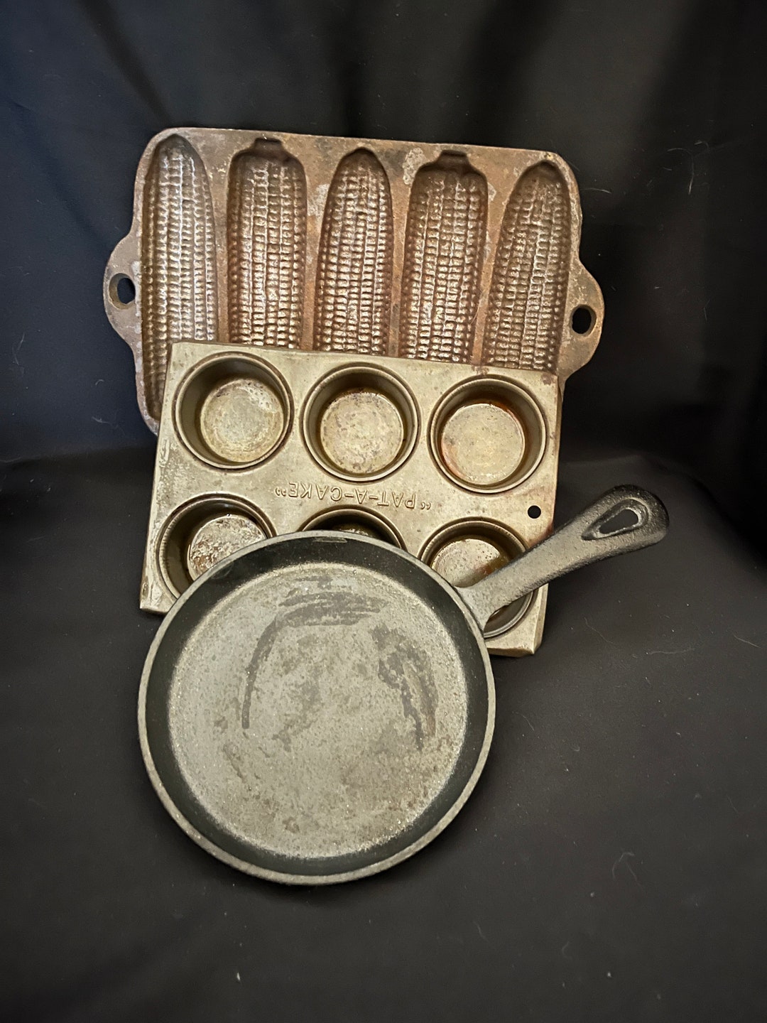 Children's Cast Iron Baking Set: Mini Frying Pan, Muffin & Cornbread ...