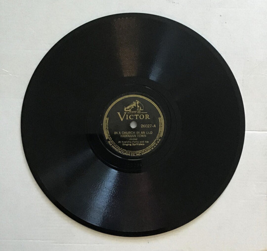 1938, 10" Shellac 78 RPM "in A Church in an Old Hawaiian Town / Song of ...