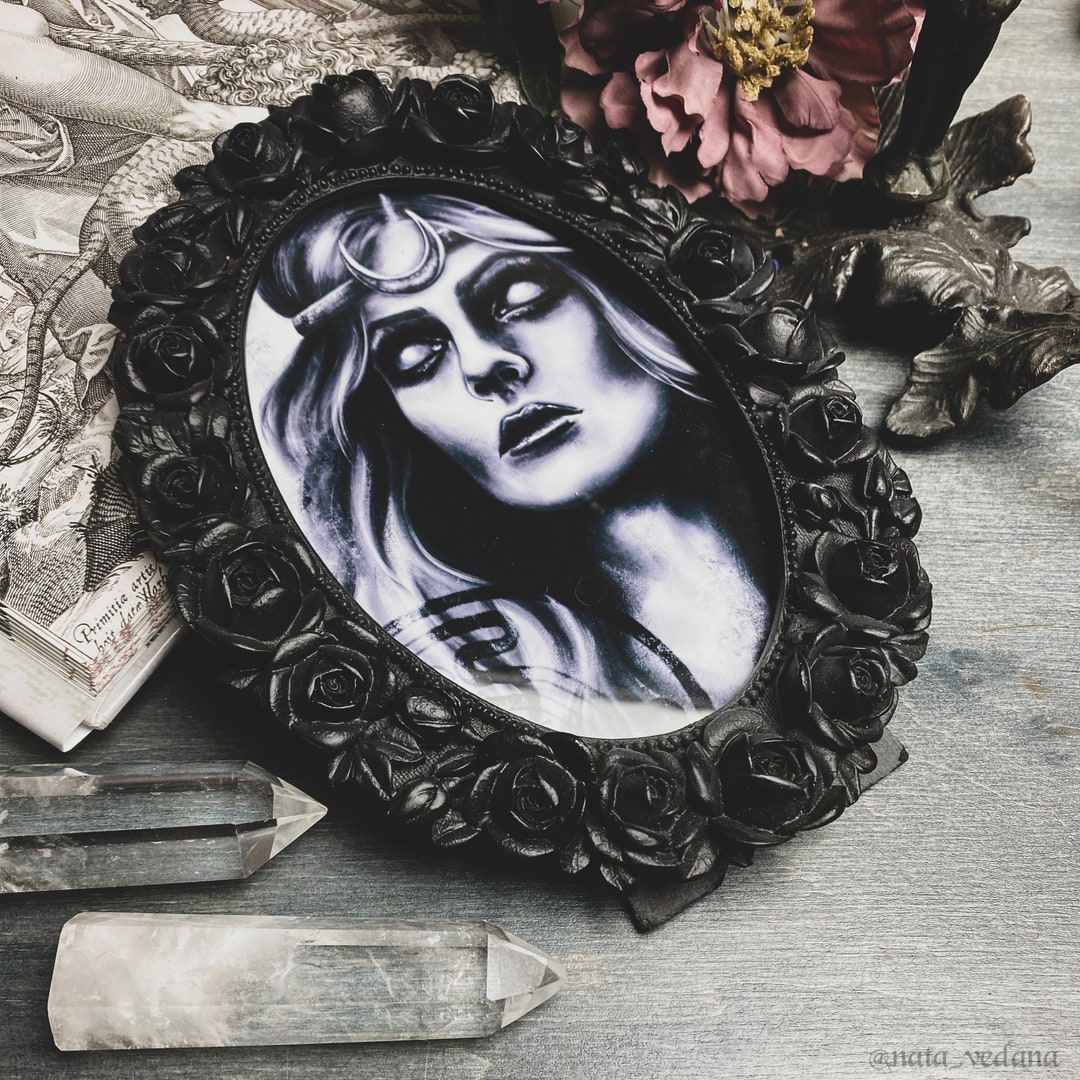 Hecate, Goddess - Vintage Framed Portrait (oval, Large) - Etsy