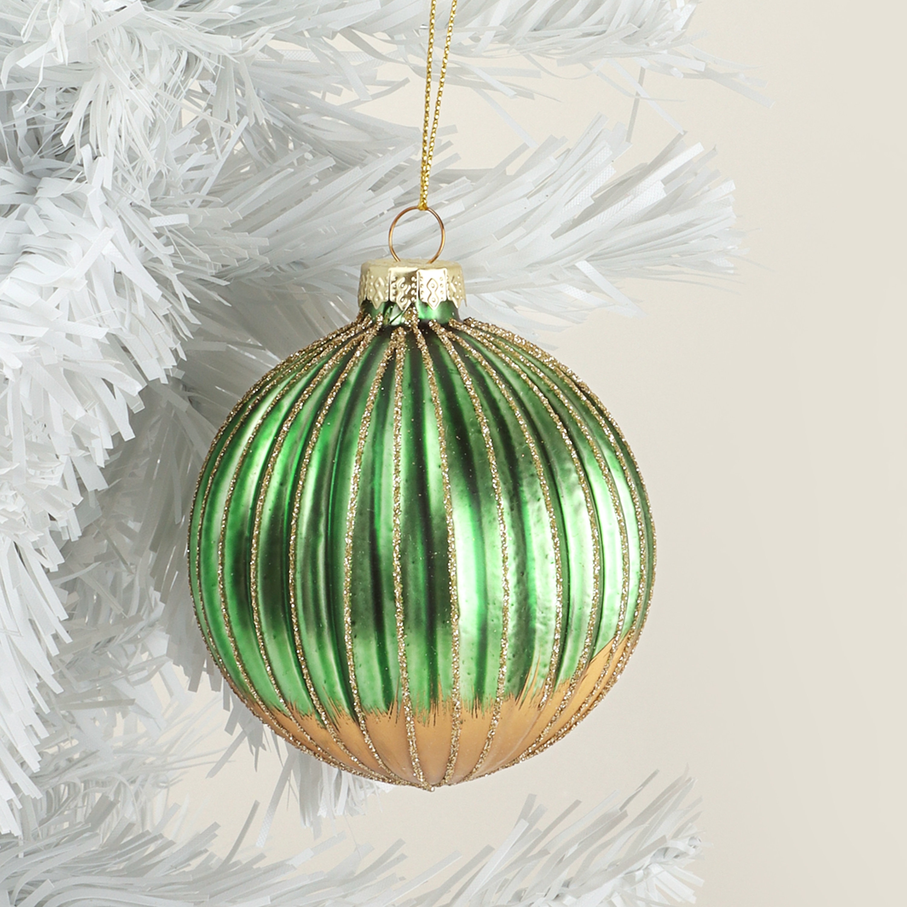 G Decor Glass Green and Gold Ribbed Christmas Tree Decoration - Etsy