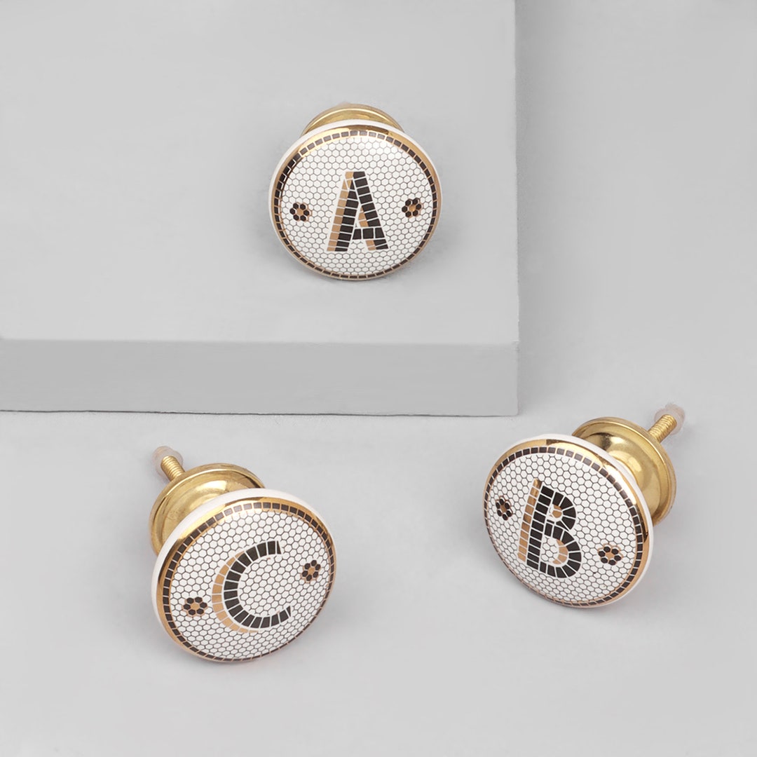 G Decor Traditional British Pub Tile Monogram Door Knob Black & Gold ...