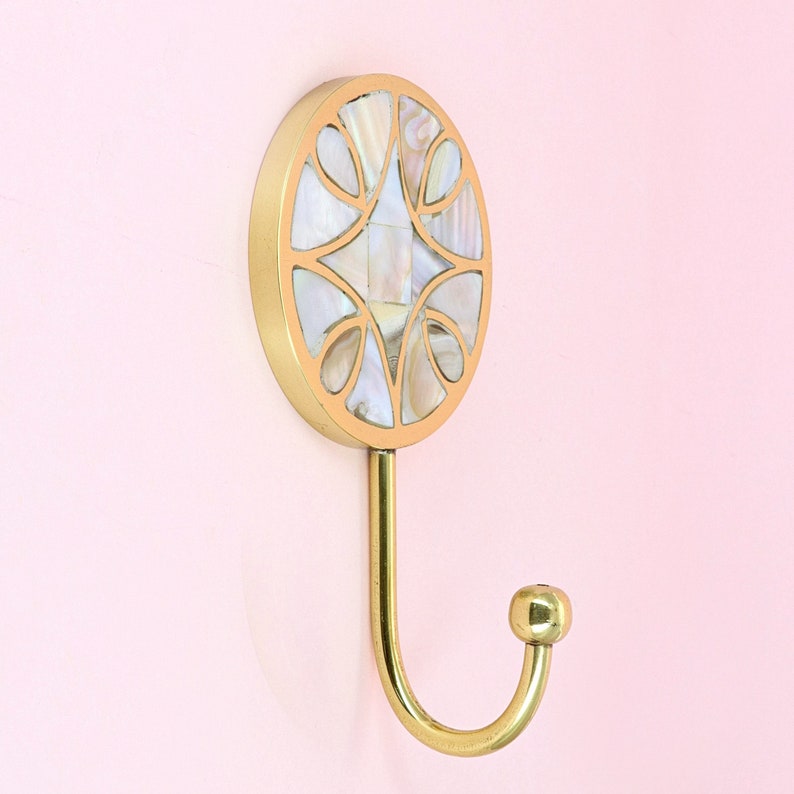 G Decor Elizabeth Mother of Pearl Handcrafted Wall Hook Round Petal ...