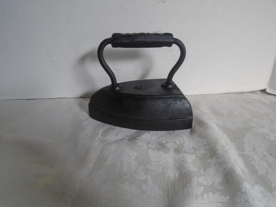 Antique Iron, Sad Iron, Primitive Iron, Old Iron, Farmhouse Antique ...