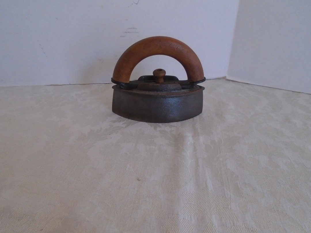 Antique Iron, Primitive Iron, Old Iron, Farmhouse Antique, Primitive ...