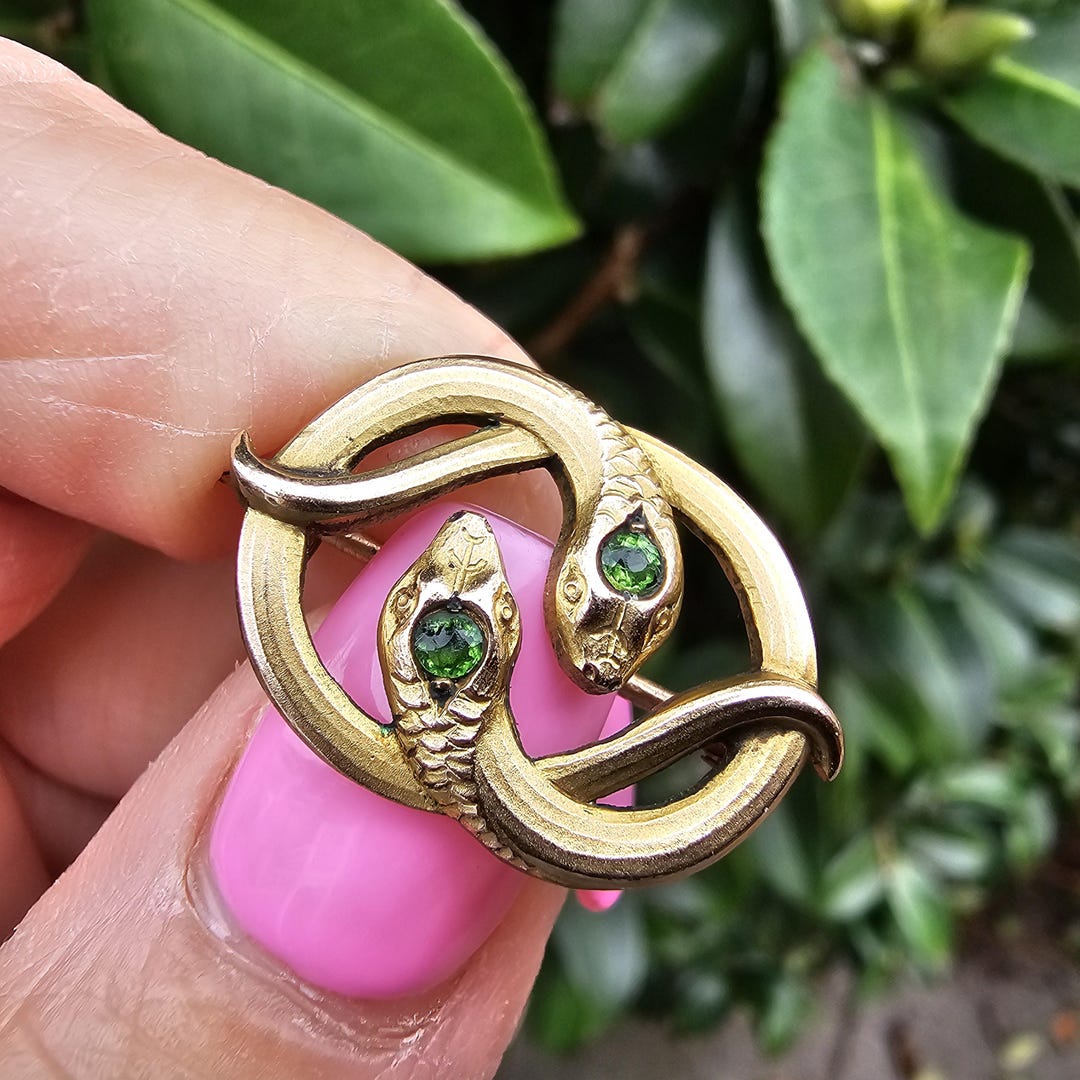 Art Deco Gold Metal Snake Brooch With Vibrant Green Paste Heads Antique ...