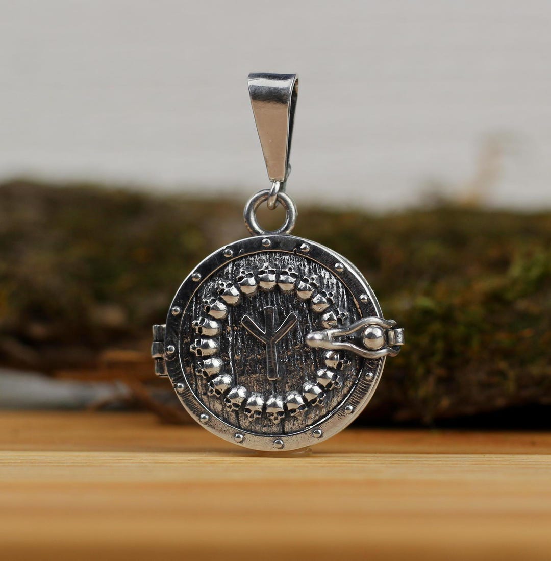 925 Sterling Silver Locket, Silver Gothic Locket Necklace, Personalized ...