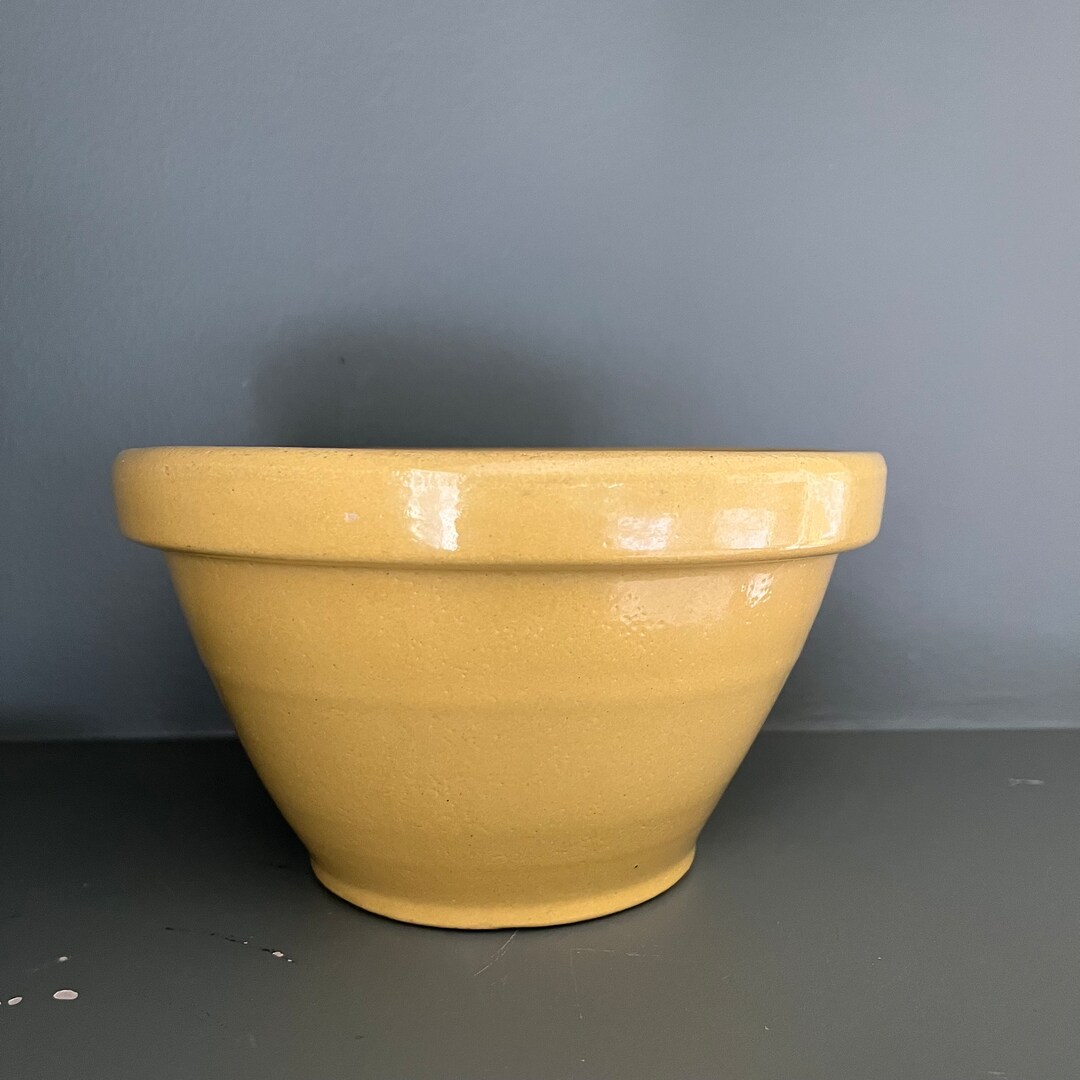 Vintage Robinson Ransbottom Mustard Yellow 8 Inch Mixing Bowl, Ohio ...