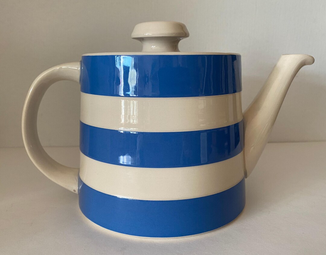 T. G. Green Iconic Devon Blue and White Classic Teapot Cloverleaf ...