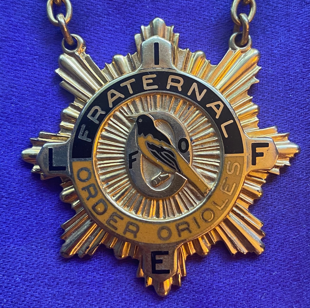 Vintage Medal Award Fraternal Order Orioles Past President Sinking ...
