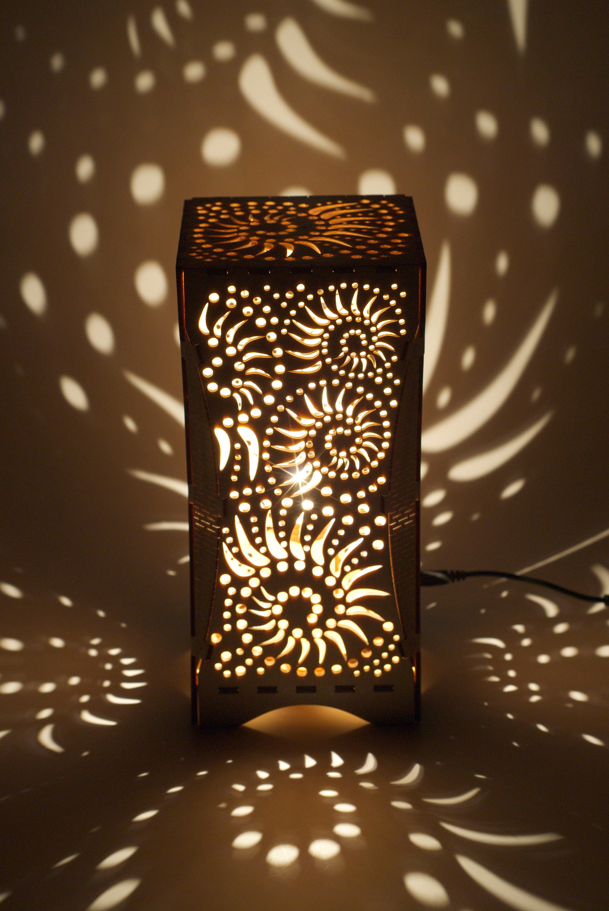 Night Light Vortex Accent Lamp Decorative Wooden Night Lamp for ...