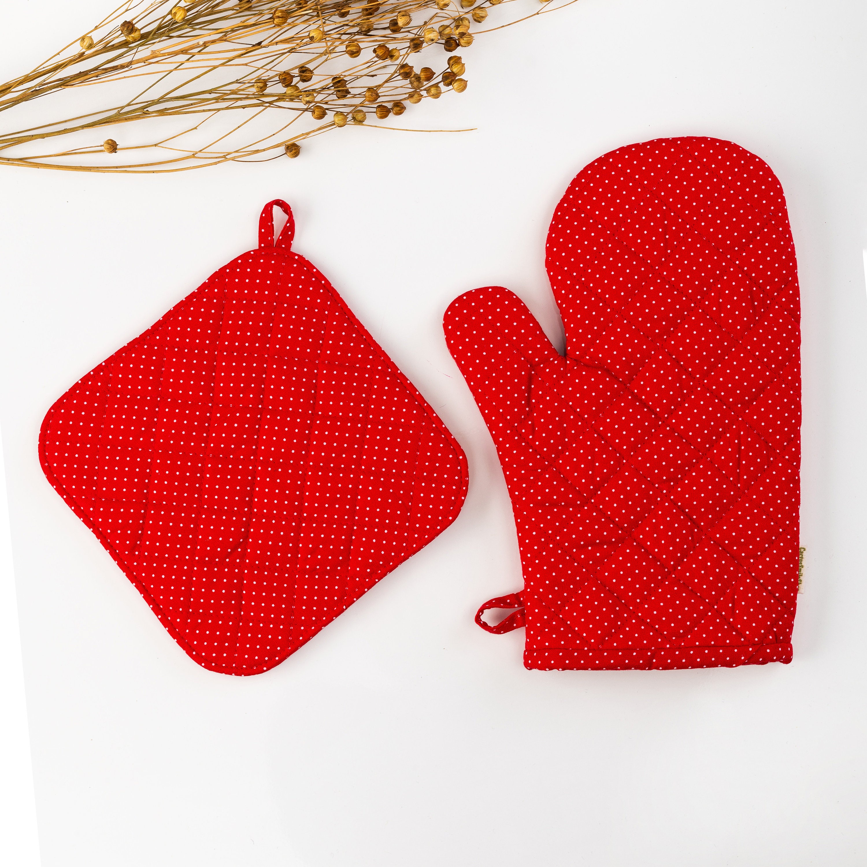 Red Oven Mitts and Pot Holders Quilted Kitchen Mitten Gift for - Etsy